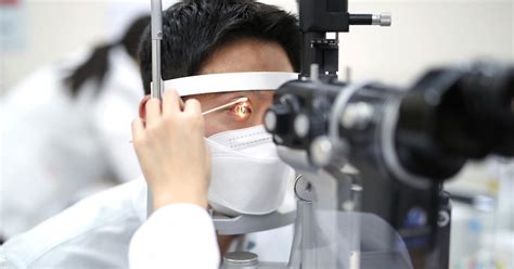 스키·썰매 탈 때 각막 화상 주의고글·선글라스 쓰세요