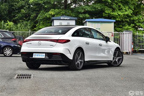 【奔驰eqeeqe 350 先型特别版侧后45度车头向右水平图片 汽车图片大全】 易车