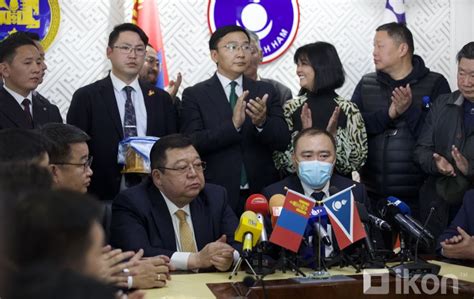 Л Гантөмөр С Зориг агсны төрсөн өдөр АН ын тамга шилжиж ирлээ