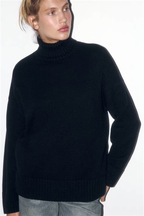 Свитер свободный с боковыми разрезами sweater3, цвет: черный (50) по ...