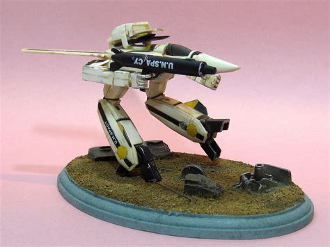 Blitz Modelismo Estático Varitech Vf 1 En Modo Guardián