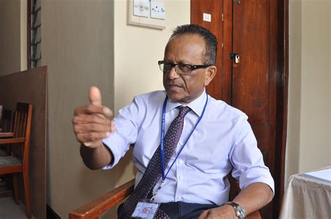 සිසේරියන් භීතිකාවේ ඇත්ත නැත්ත මහාචාර්ය හේමන්ත සේනානායක Yukthiya