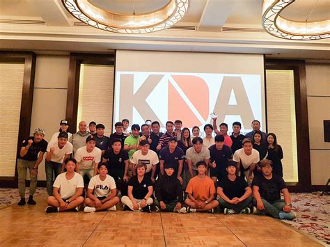 오션플레이어코리아 평일 저녁~ 주말과는 다르게 한가해서 좋은 잠실셩장에서 스킬업그레이드 교육 중😄 재훈다이버 백킥으로 연병장 다섯바퀴는 돌았🤣