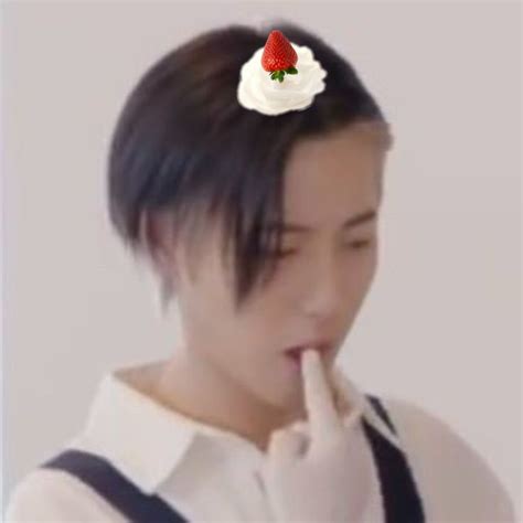 ปักพินโดย 쩡 ใน Cute Renjun