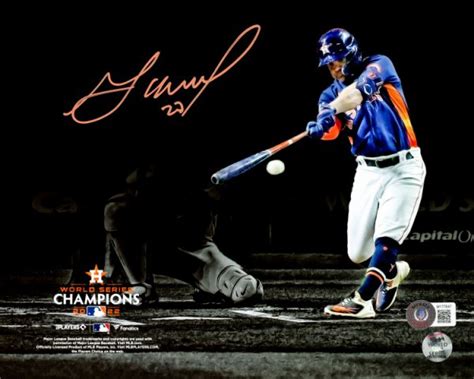 Jose Altuve Autographed Memorabilia Signed Photo Jersey