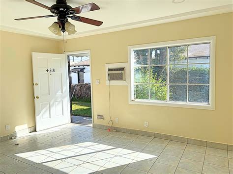 438 N Glenwood Pl 438 Burbank Ca 91506 See Est Value Schools And More