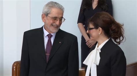 Без драматизъм Атанасова и Белазелков се заклеха като конституци