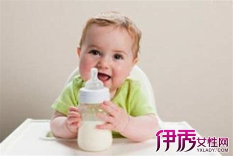 【小孩不喝奶粉有什么好办法】【图】小孩不喝奶粉有什么好办法 宝宝不喝奶粉的原因伊秀亲子