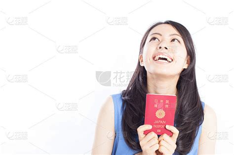 持有护照的日本妇女