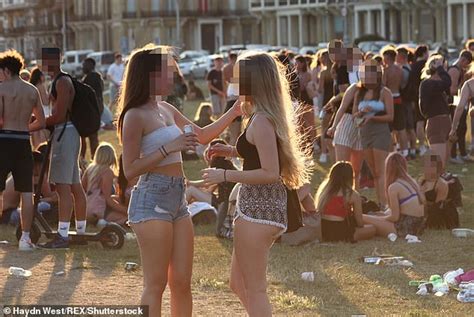 Babes Are Using Scrapped GCSEs Excuse To Send Pupils Home Until September Daily Mail