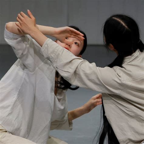 Texture Of Absence Tai Chi Informed Dance Workshop — Platform Arts