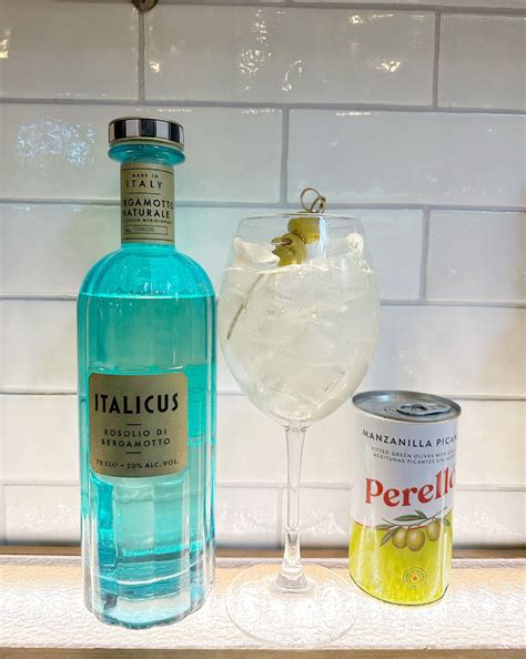 Food And Drinks — Three Compasses Hornsey Pub