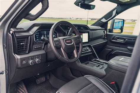 View Interior Photos Of The 2024 Gmc Sierra 2500hd At4x Aev