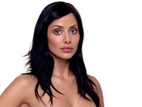 Natalie Imbruglia Sexy Wallpaper Images