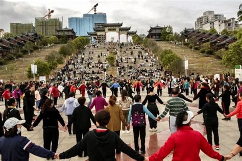 氛围拉满！毕节露天电影，不止有电影民生毕节试验区网