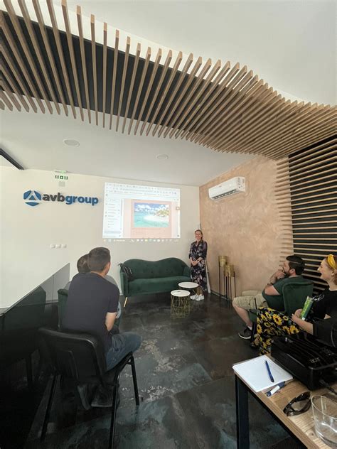 📢 Objava: AVB Group - In-house edukacija 💼🎓 - AVB Group transporti