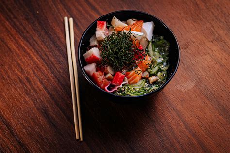 有关不含麸质 丰富多彩的餐食 乾淨的飲食 低卡路里 便饭 俯視圖 健康的早餐 健康的生活型態 健康食品 全食物 均衡饮食 基于植物的 夏威夷美食 夏日菜肴 富含
