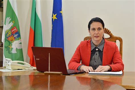 Поздравление на кмета на община Трявна по случай 24 май Gabrovo News