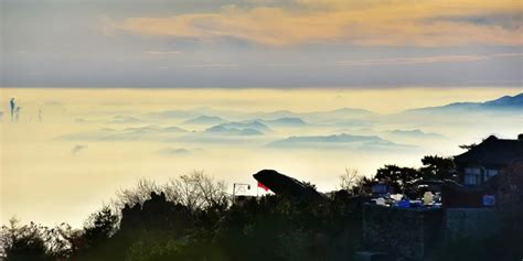千里江山如画泰山之巅一览众山小