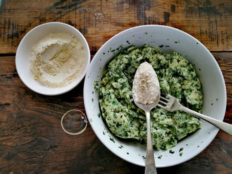 Merda De Can Impasto Con Farina La Maggiorana Persa