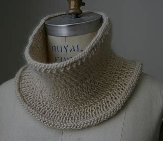 Ravelry Zig Zag Cowl Pattern By Michele Wang