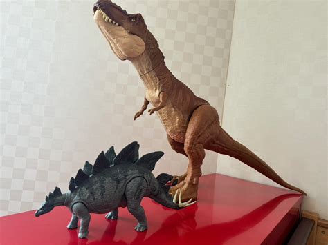 마텔 쥬라기월드 티라노사우루스 당근 중고거래