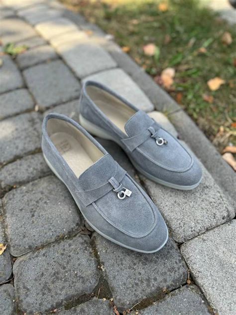 Лоферы серые — цена 1800 грн в каталоге Лоферы Купить женские вещи по доступной цене на Шафе