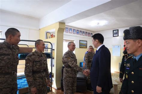 Зэвсэгт хүчний 340 дүгээр ангид машин техник гардуулав Newswall