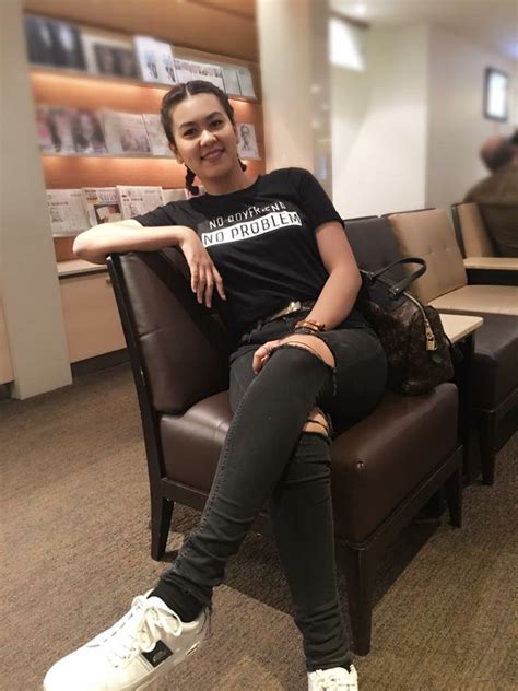 သိန်း ၂၀ ကျော်တန် ပိုက်ဆံ အိတ်ကို တရုတ်နှစ်သစ်ကူးလက်ဆောင်အနေနှင့် သူမညီမကို ပေးလိုက်တဲ့ ရွှေမှုန