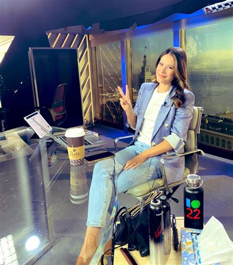 Kate Rooney Age Husband Wiki Net Worth Height Cnbc