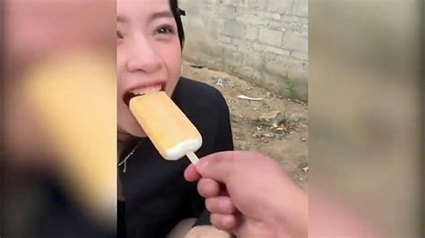 【每日一遍，谨防抑郁】沙雕人类的迷惑行为，你能忍住不笑吗？ 搞笑 迷惑行为 人类 Youtube