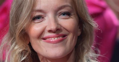 Maya Lauqué Télématin Son Compagnon Est Un Artiste Les Rumeurs Dhistoire Damour Avec Un