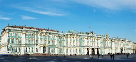 Palais d'Hiver - Façade sur la Place - Saint Petersbourg - Construit de ...