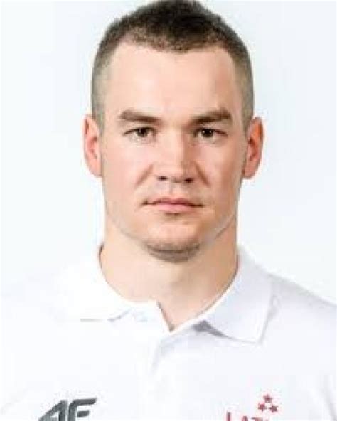 Arvis Vilkaste Biography Latvian Bobsledder Accelerating