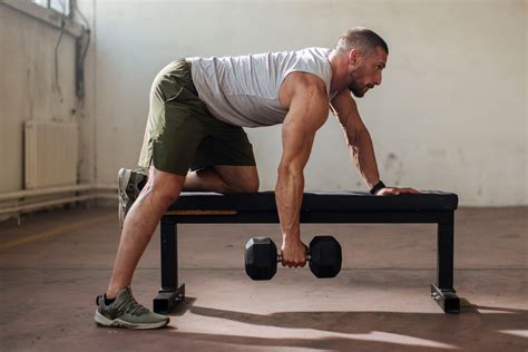 Полное руководство по упражнениям с гантелями для полноценной домашней тренировки