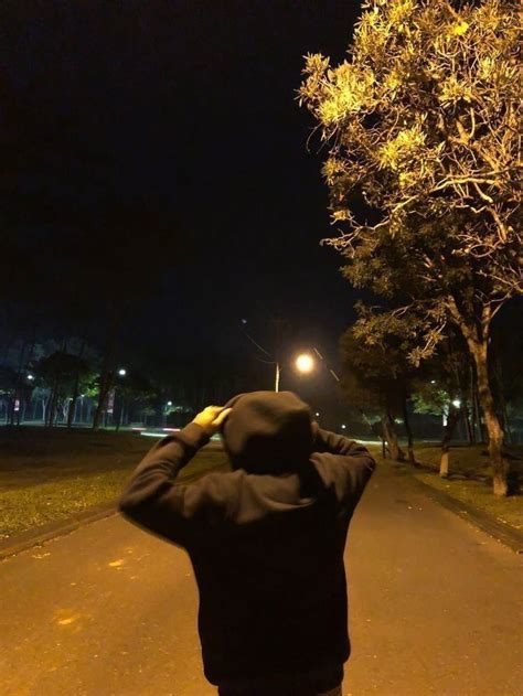 Pin On Loool Night Sky Photos Profile Pictures Instagram Profile