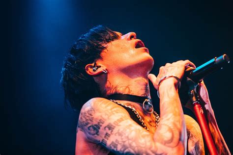 Hazuki、全国ツアー「the EgØistic Circus」スタート！ Rockの総合情報サイトvif