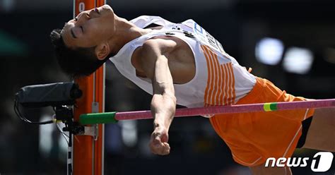 우상혁 세계선수권 예선서 4위로 결선 진출 한국신기록 도전할 것종합