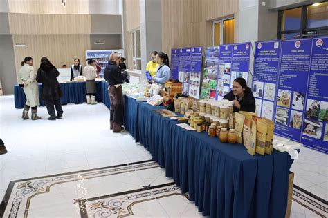 Vip76 Mn УИХ ын гишүүн М Бадамсүрэн аж ахуйн нэгжийн төлөөллүүдтэй уулзаж саналыг сонслоо