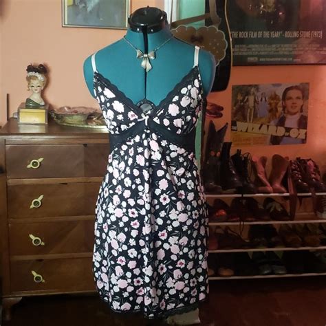 Marilyn Monroe Intimates And Sleepwear Super Classy Marilyn Monroe