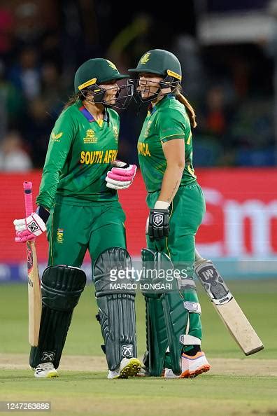 South Africas Sune Luus And South Africas Nadine De Klerk Talk