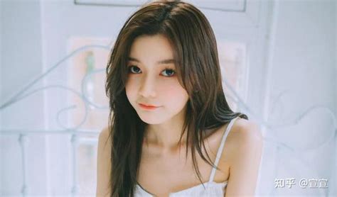 女生有这3个动作就是暗示你追她 知乎