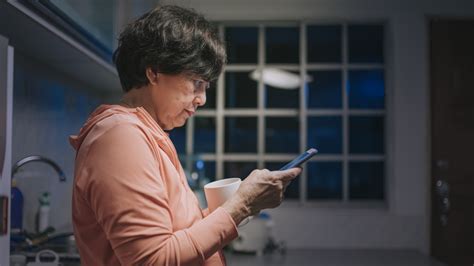 Five Ways To Manage Your Doomscrolling Habit Oversixty