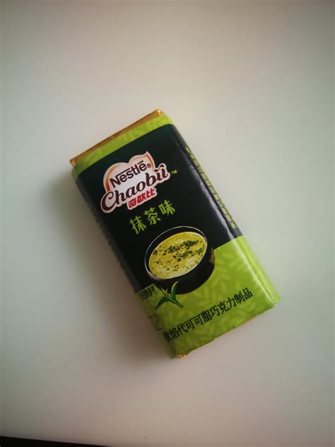 因为是代可可脂成分而处于超市巧克力鄙视链底端的徐福记奇欧比巧克力