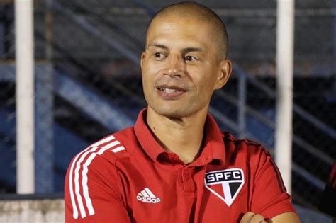 Alex De Souza Sao Paulo Dan Ayr Ld