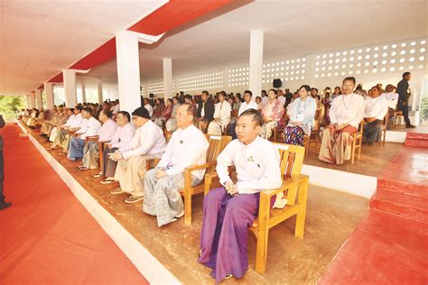 နိုင်ငံတော်စီမံအုပ်ချုပ်ရေးကောင်စီဥက္ကဋ္ဌ တပ်မတော်ကာကွယ်ရေးဦးစီးချုပ် ဗိုလ်ချုပ်မှူးကြီး