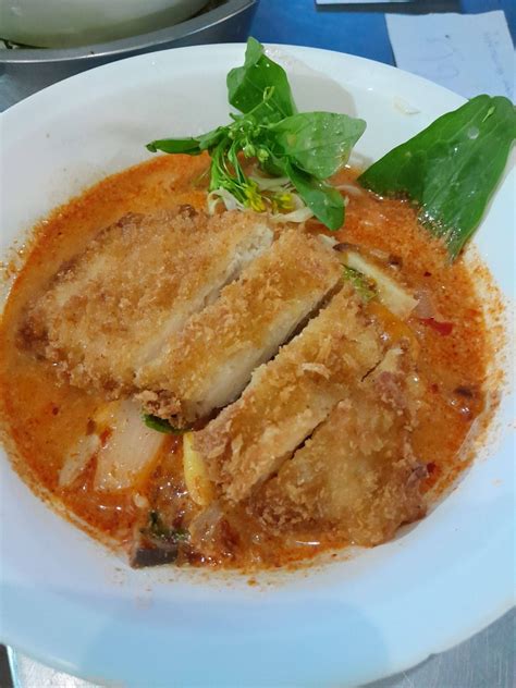 สปาเกตตี้ต้มยำ ไก่กรอบ • อร่อยแซ่บๆ ร้าน วริศรา อาหารตามสั่งหน้า ม ช