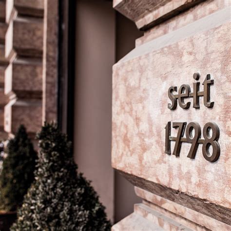 Kustermann Altstadt Munich Creme Guides