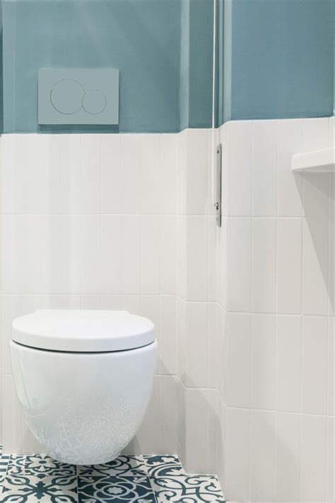 Vertical Stack Bond Bathroom Tiles From Lingotti Collection