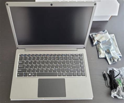 CrowView Note Review All In One Raspberry Pi Workstation RaspberryTips